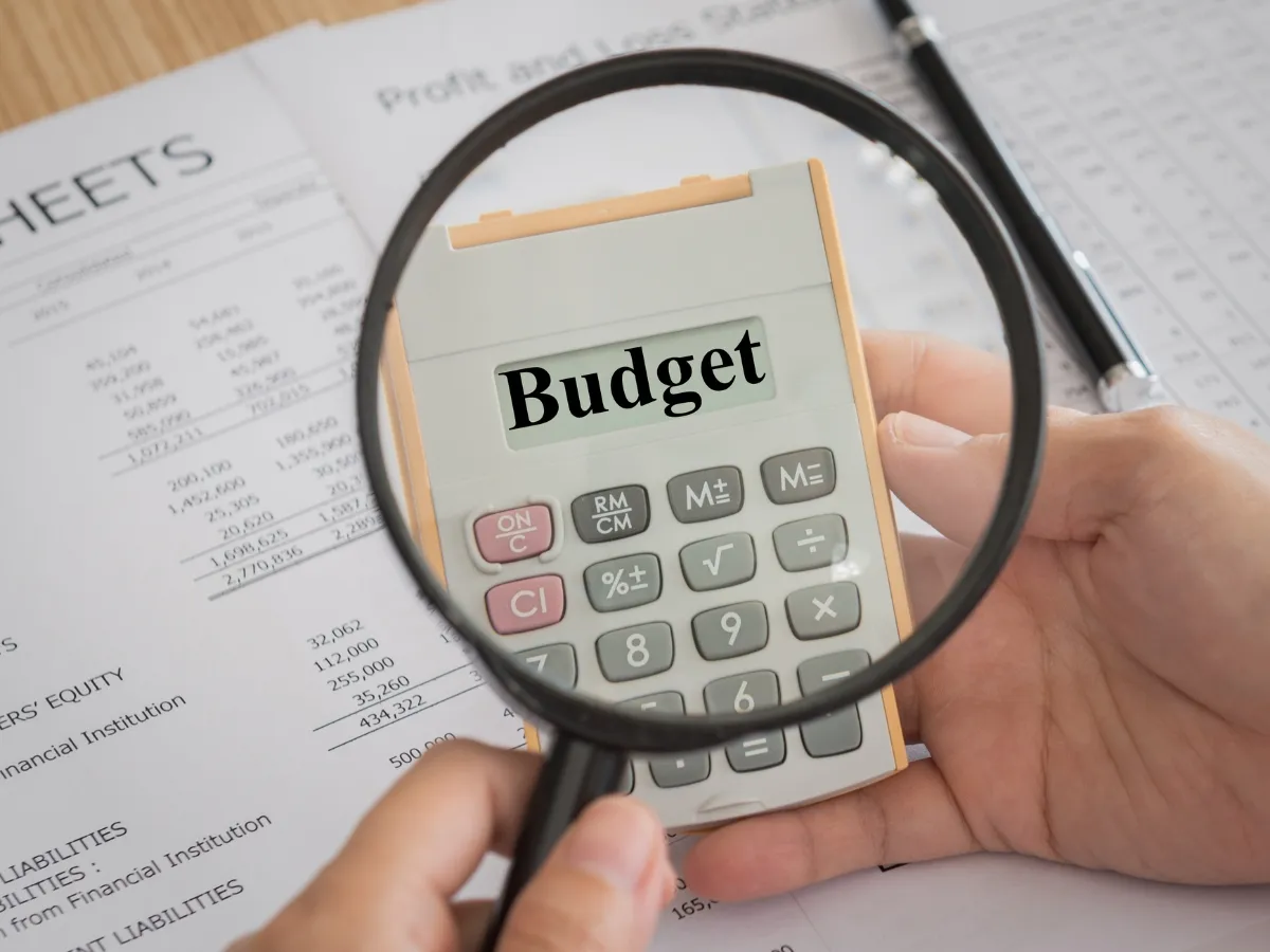 Ultimate Guide to Custom Jewelry - Van Adams Jewelers in Snellville, GA